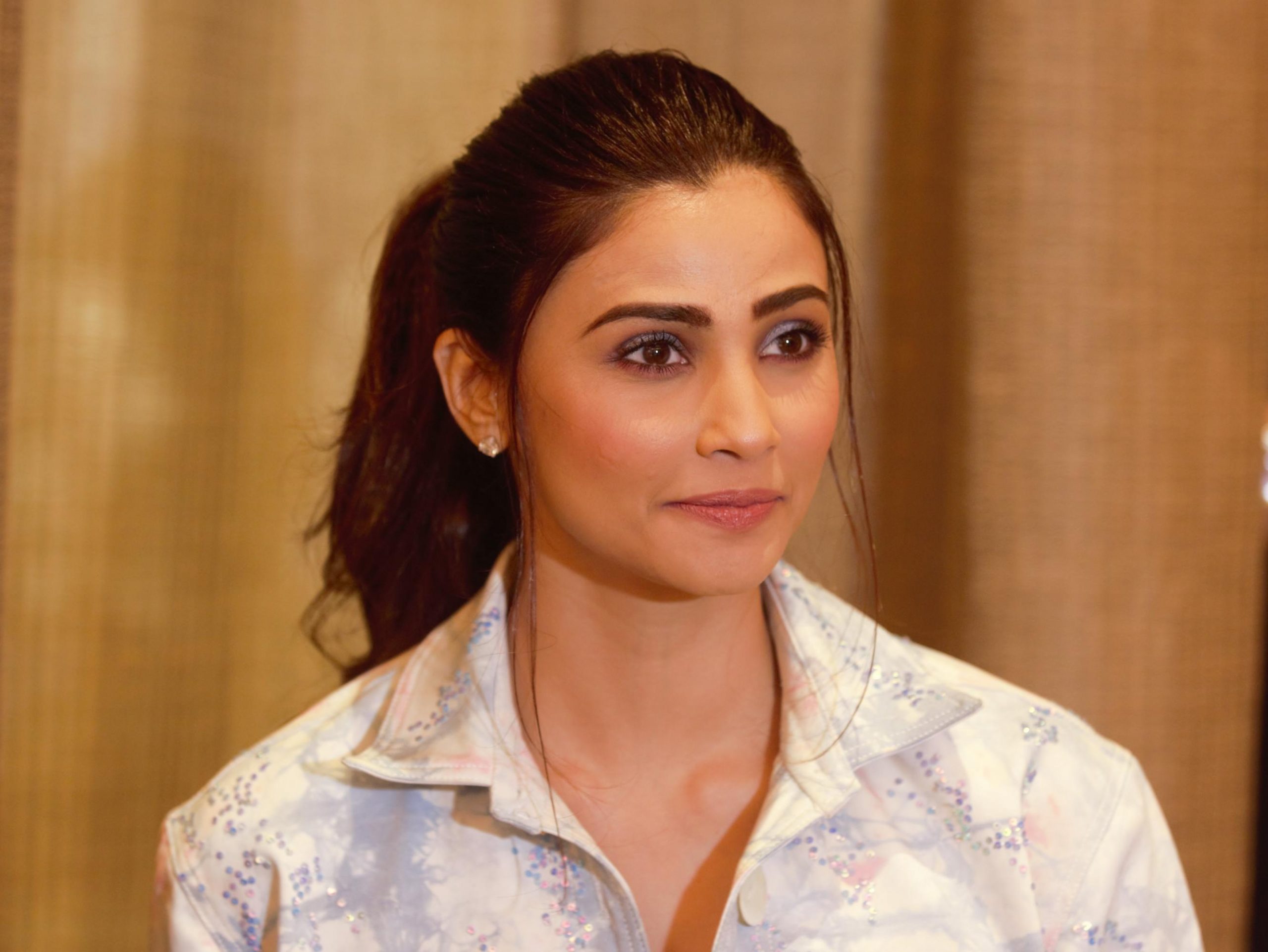 Daisy Shah Speaks About Dabangg Tour and Why She Loves Dubai - Masala.com
