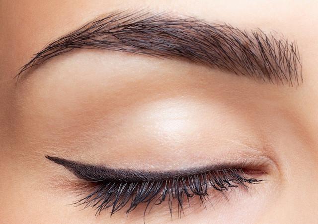 5 Reasons Why Your Eyebrows Are Thinning and How to Stop it - Masala.com