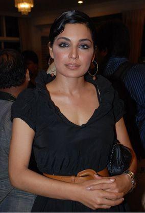 Meera's past catching up with her, says Mahesh Bhatt - Masala.com