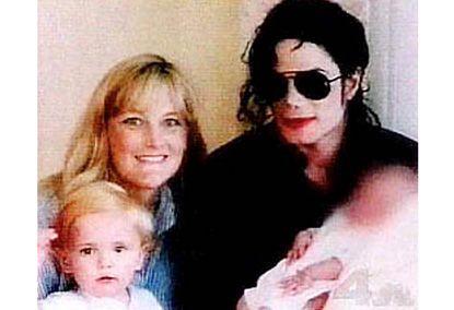 Debbie Rowe Pulls Out Of Jackson Memorial - Masala.com