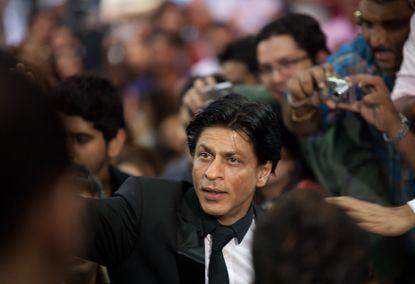 SRK rocks Dubai with 'RA.One' - Masala.com
