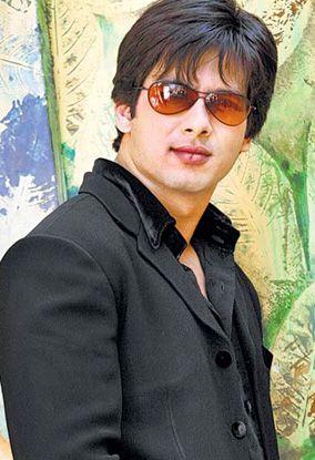 What Shahid Kapoor Has in Common With Vishwas Rao - Masala.com