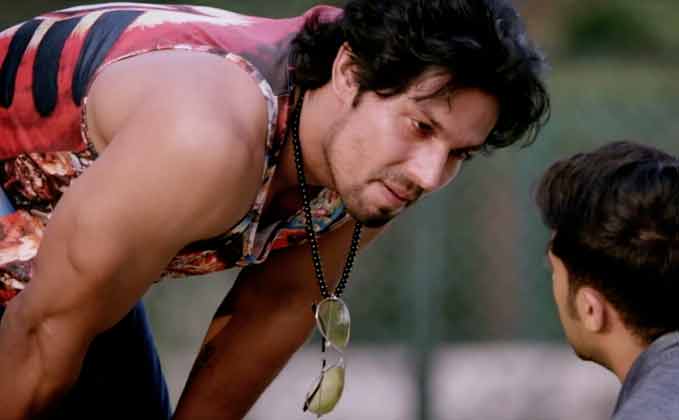 Movie Review: Laal Rang - Masala.com