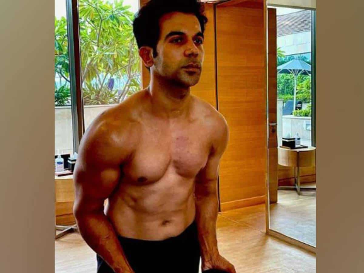 Rajkumar Rao shows of his shredded physique for Badhaai Do - Masala.com