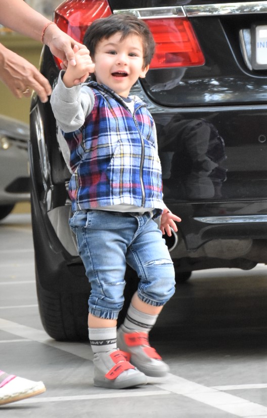 Star Spotting: Taimur Ali Khan Is All Smiles, Sushmita Sen Attends An ...