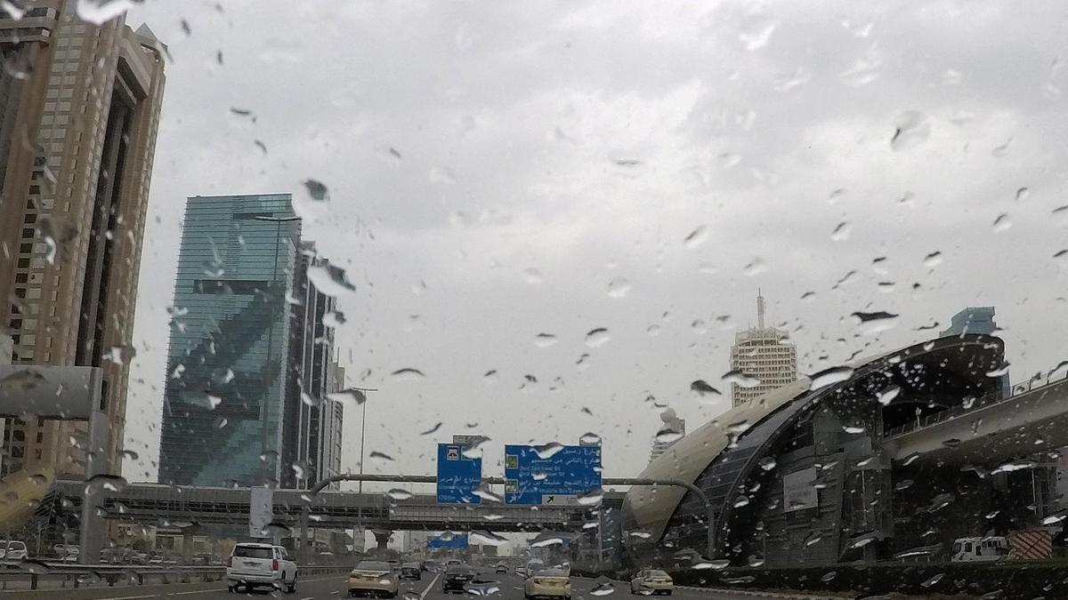 Uae Rain Dubai Abu Dhabi And Other Emirates To Experience More