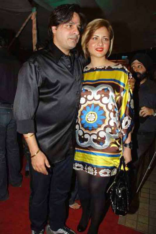 Rahul Roy and Wife Rajlaxmi File for Divorce | Masala