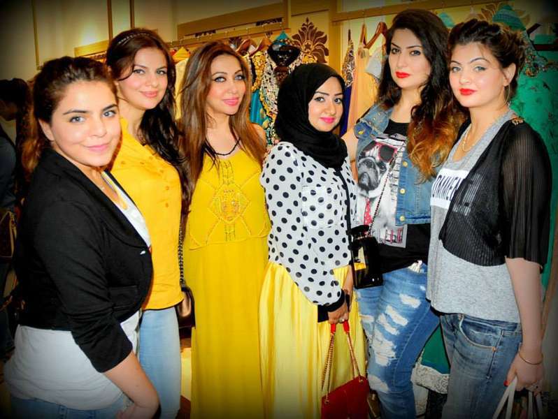 Sonam Kapoor and Fawad Afzal Khan Spotted at Aara Fashion, Dubai ...