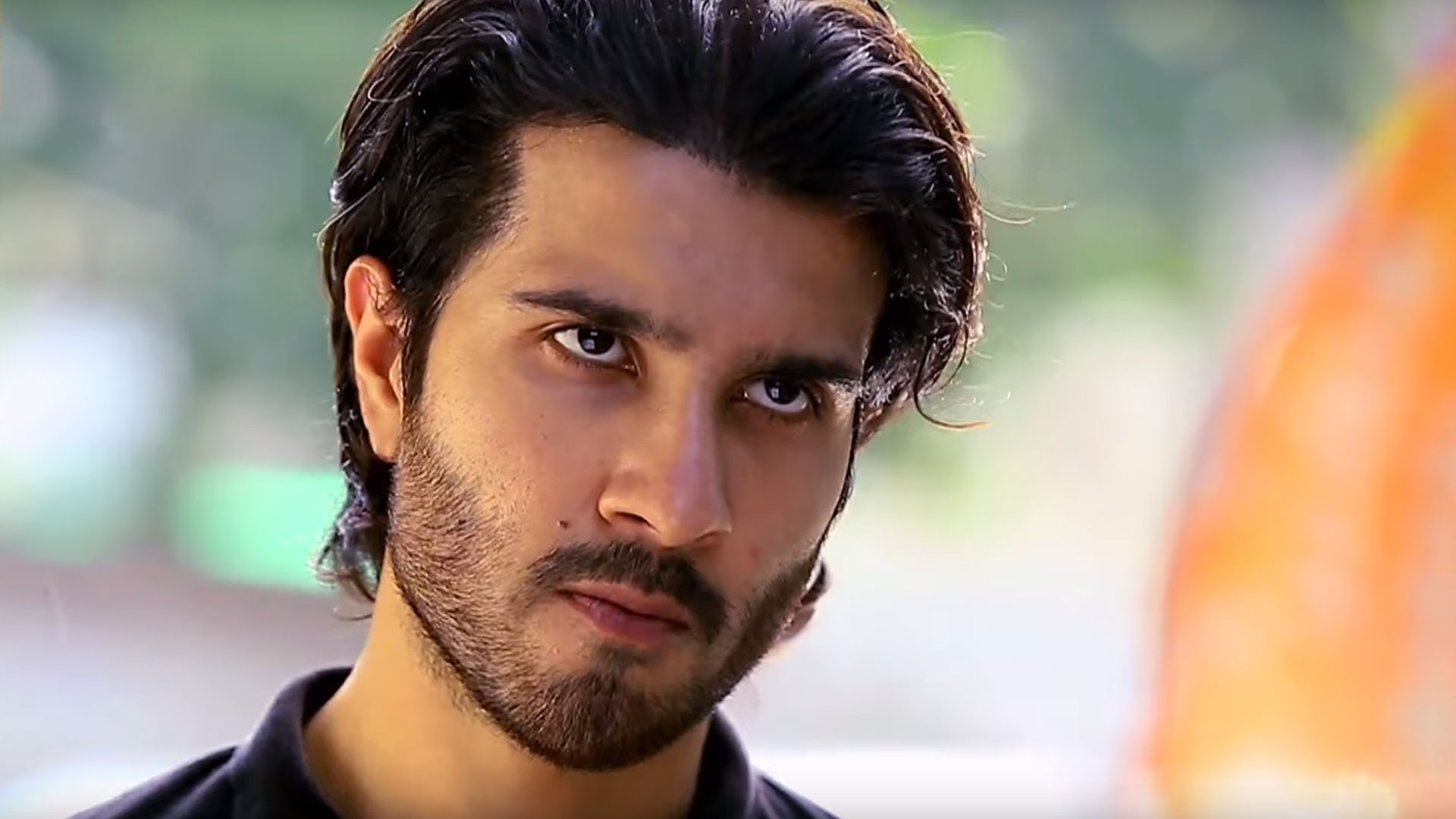 Ishqiya Episode 6: Hamza Sets His Sights on Rumaisa - Masala.com