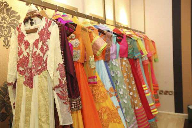 Kalki Koechlin and Neeta Lulla in Dubai for Aara Collection Preview ...