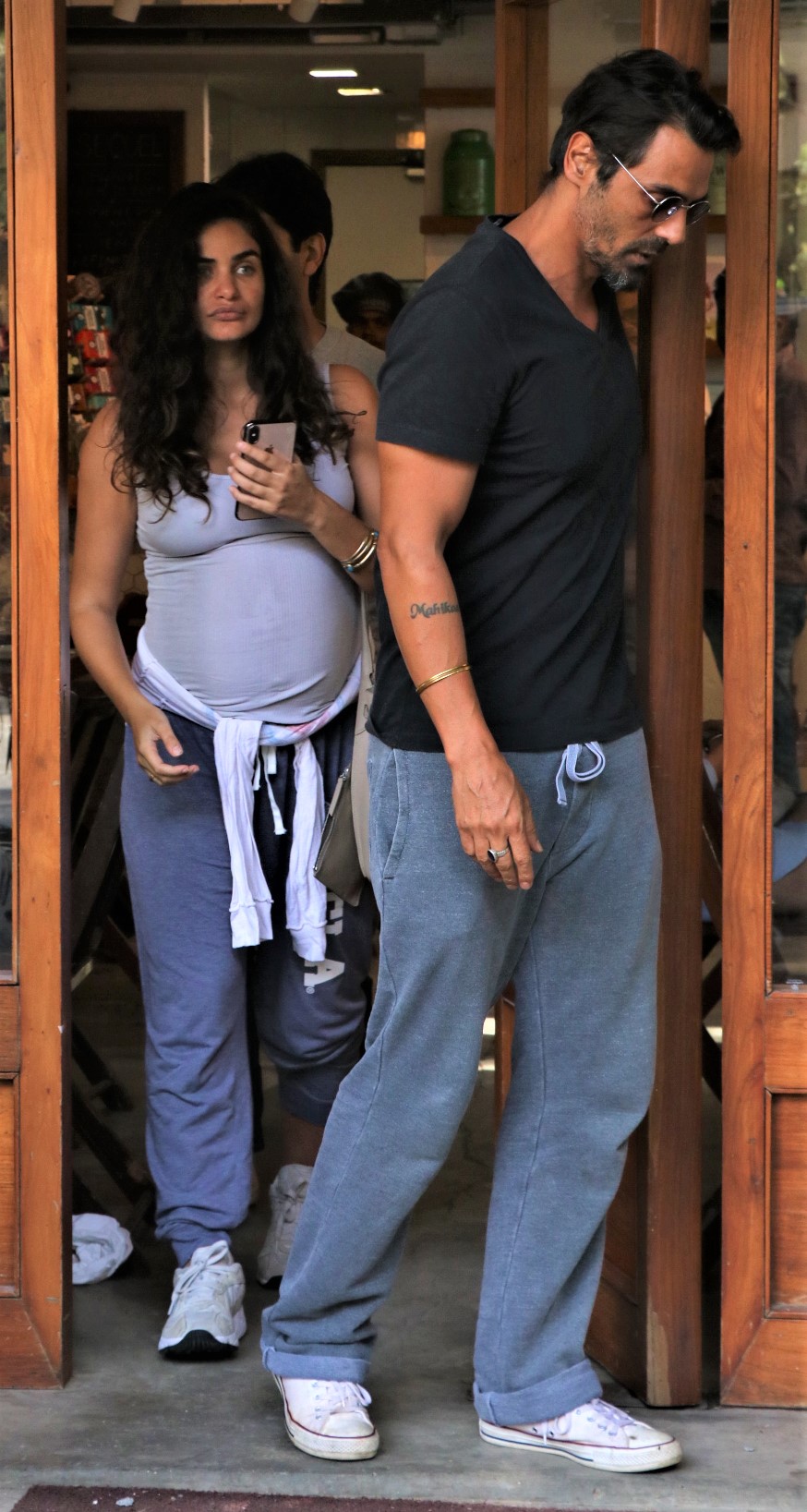 Arjun Rampal And Gabriella Demetriades Out For Lunch - Masala.com