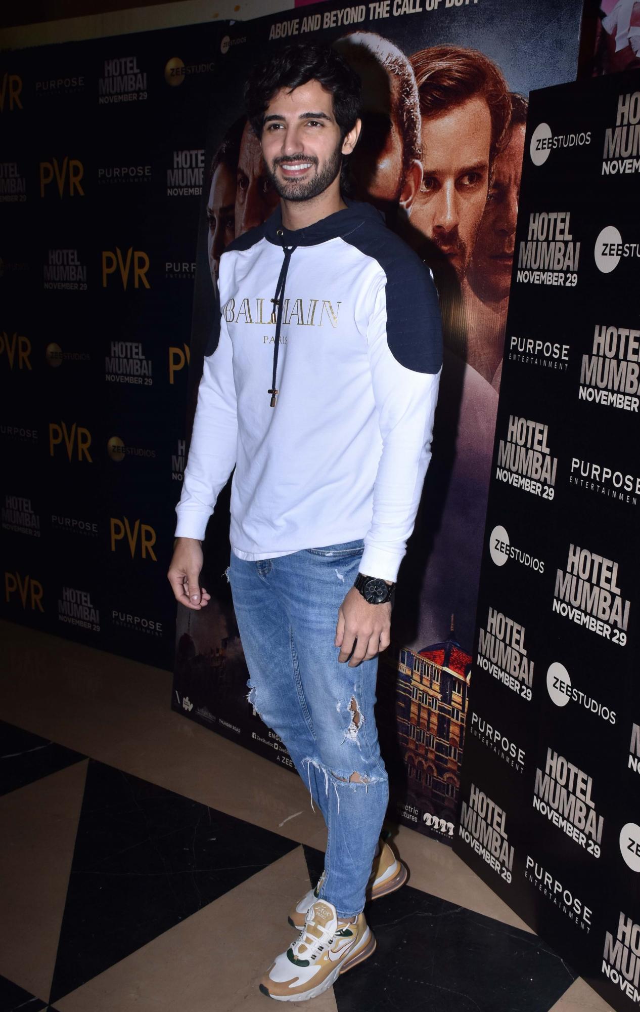 Raveena Tandon, Jimmy Shergill And More At The Screening Of 'Hotel ...