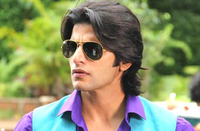 Karanvir Bohra Defends Himself: "I Am A Hindu and Proud To Be One ...