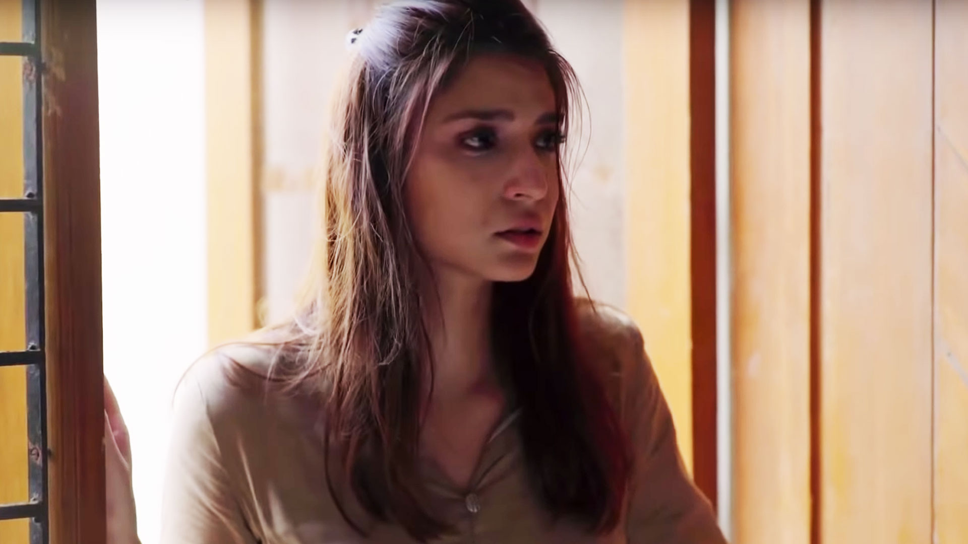 Ishqiya Episode 5: Hamza Remains In a Coma As Hamna Grieves Silently ...