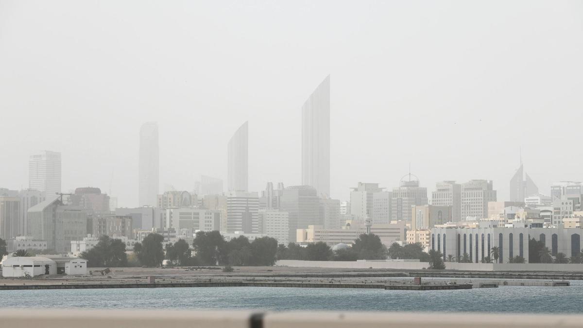 UAE Weather: Sandstorms, Rainfall Expected in Dubai and Abu Dhabi ...
