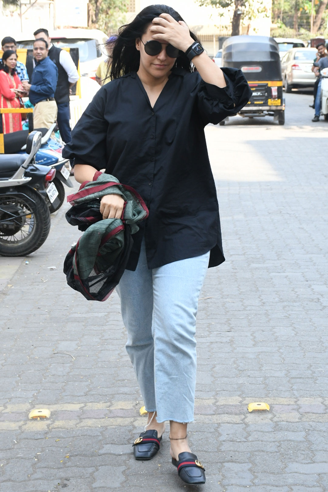 Celeb Spotting: Esha Deol with Husband, Janhvi Kapoor and Neha Dhupia ...