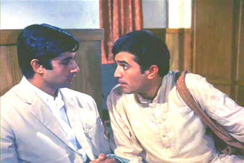 10 Greatest Roles of Amitabh Bachchan - Masala.com