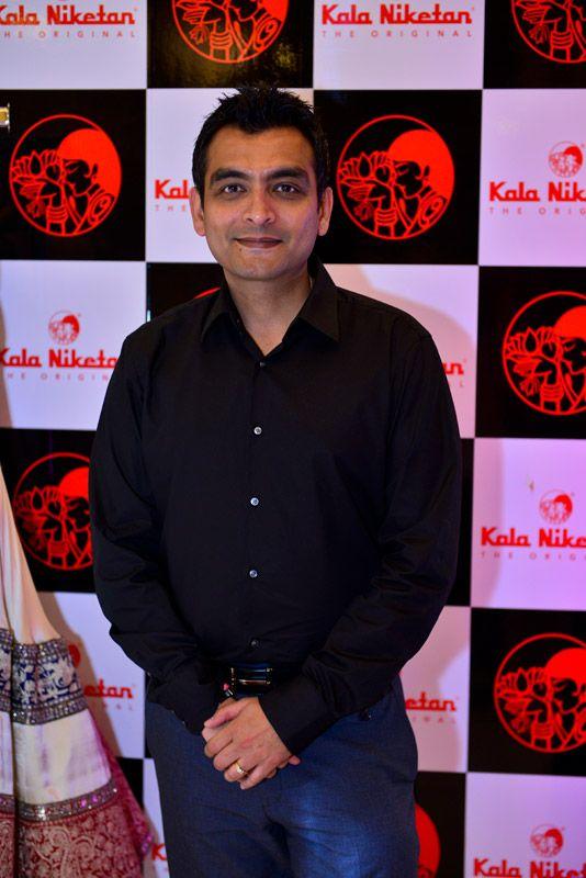 Celebs at the Araaish Exhibition in Dubai - Masala.com