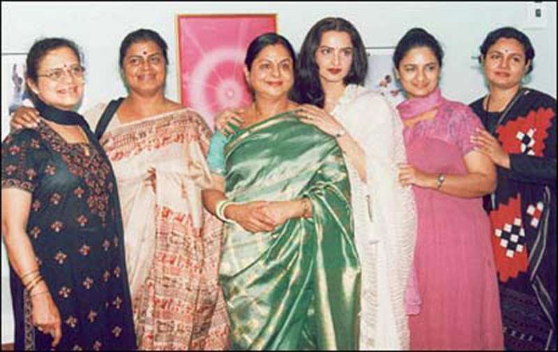 Rare Pictures and Facts About Rekha - Masala.com