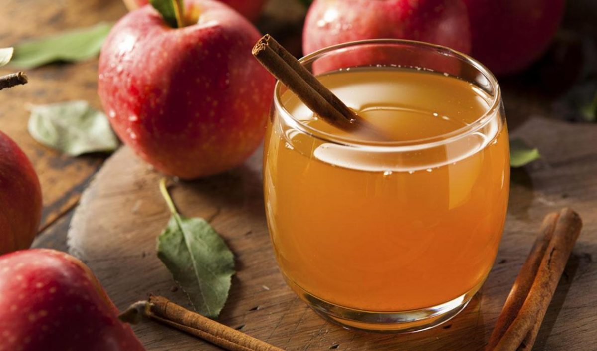 Health Benefits Of Apple Tea And How To Make It? - Masala