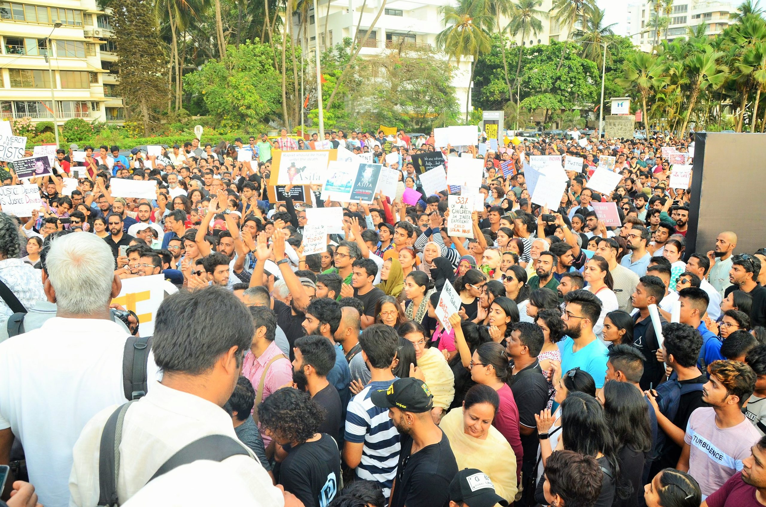 Justice For Asifa: From Twinkle Khanna to Aditi Rao Hydari, Bollywood ...