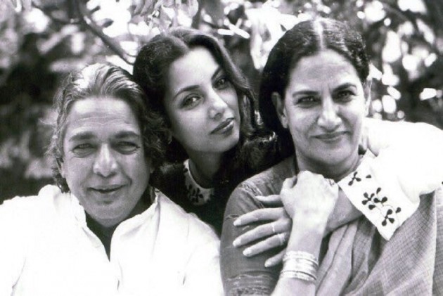 Shabana Azmi’s Mother, Bollywood Veteran Shaukat Kaifi Passes Away at ...