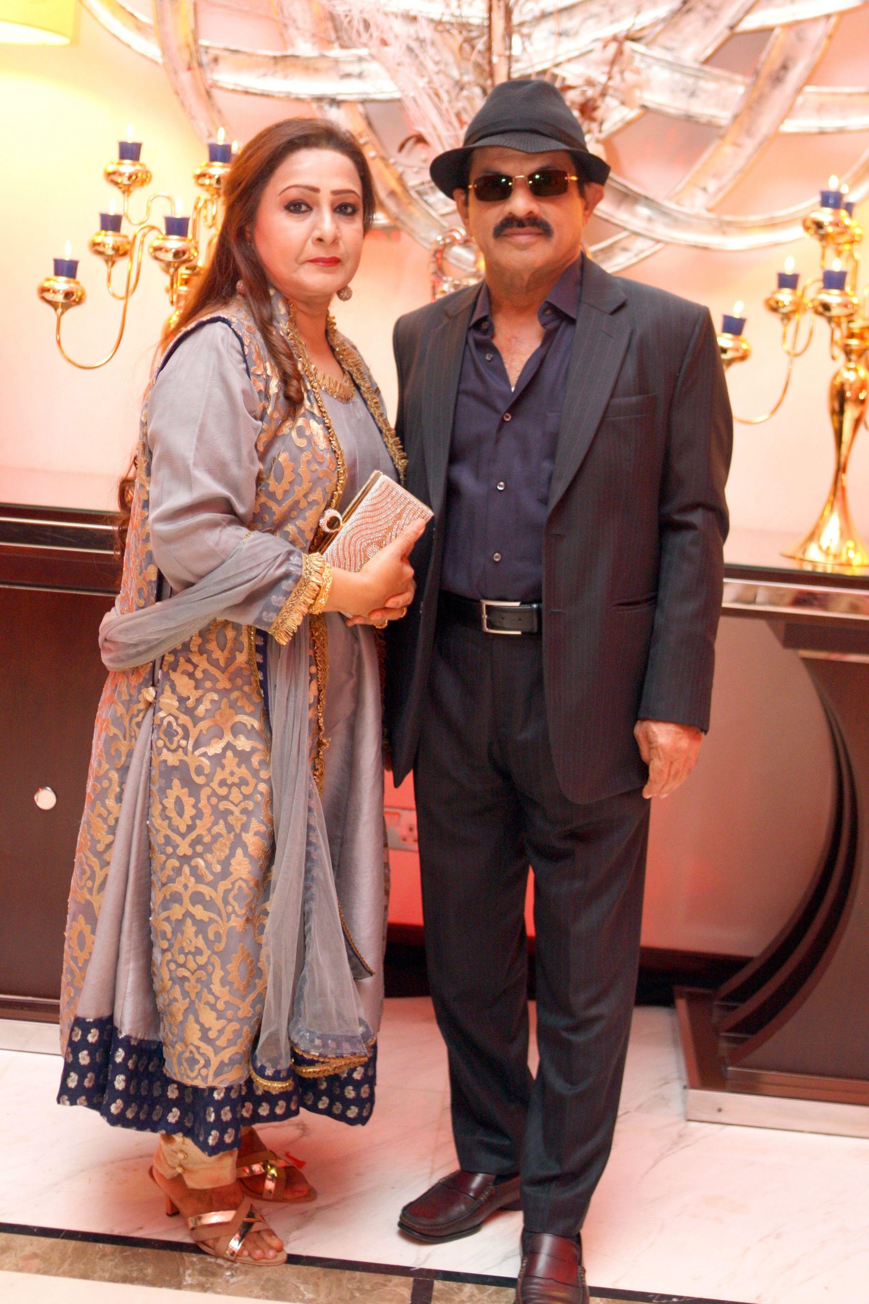 Anis Sajan's 'Don and Divas' Theme Party - Masala.com