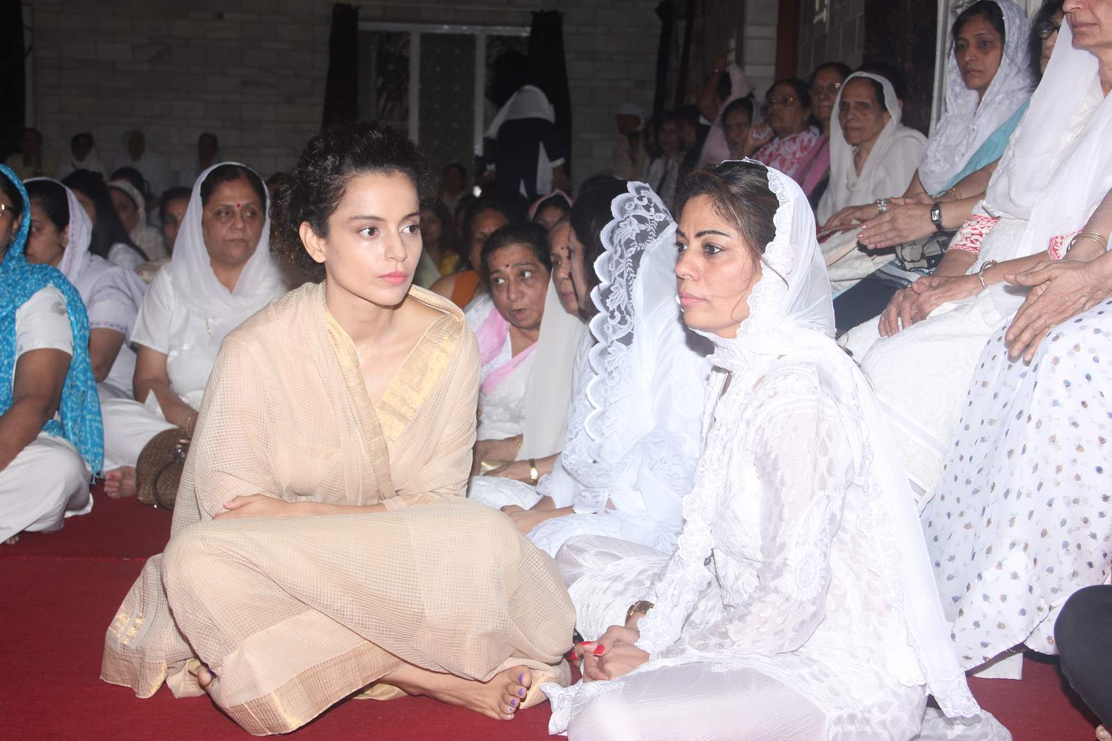 Star Spotting: Tiger Shroff, Sushant Singh Rajput, Genelia D'Souza and ...