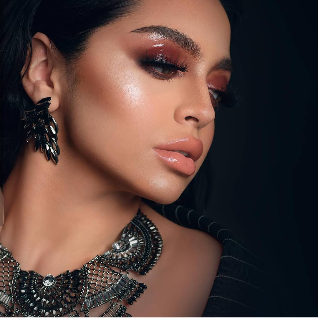 New Year 2020 Trends: 3 Makeup Looks To Try This New Year’s Eve ...