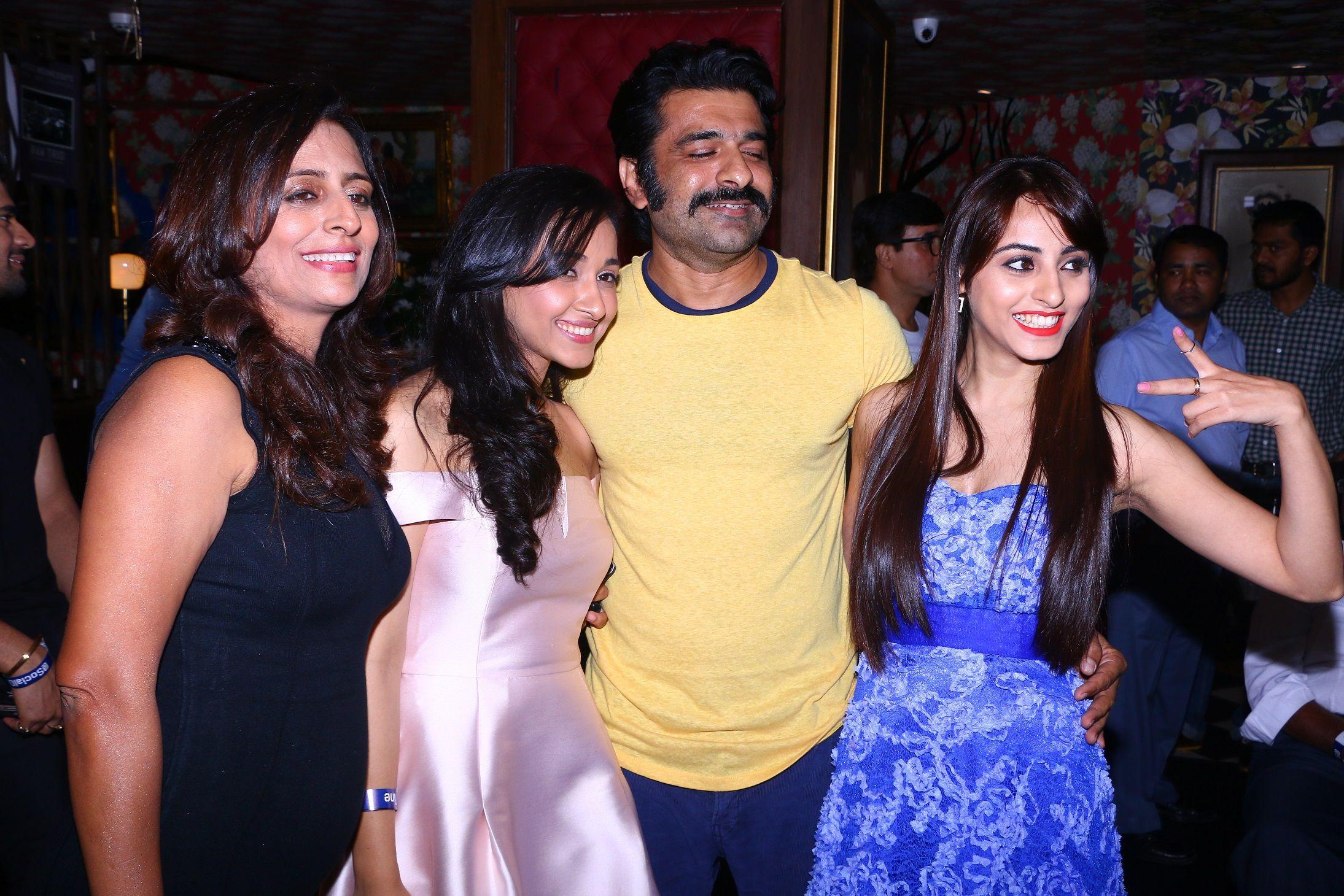 Launch Party of 'Yeh Moh Moh Ke Dhage' TV Show - Masala.com