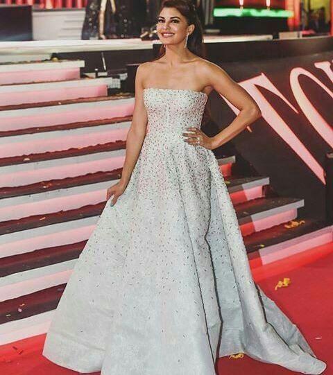 Salman Khan, Shah Rukh Khan, Amitabh Bachchan, Kareena Kapoor, Ranveer ...