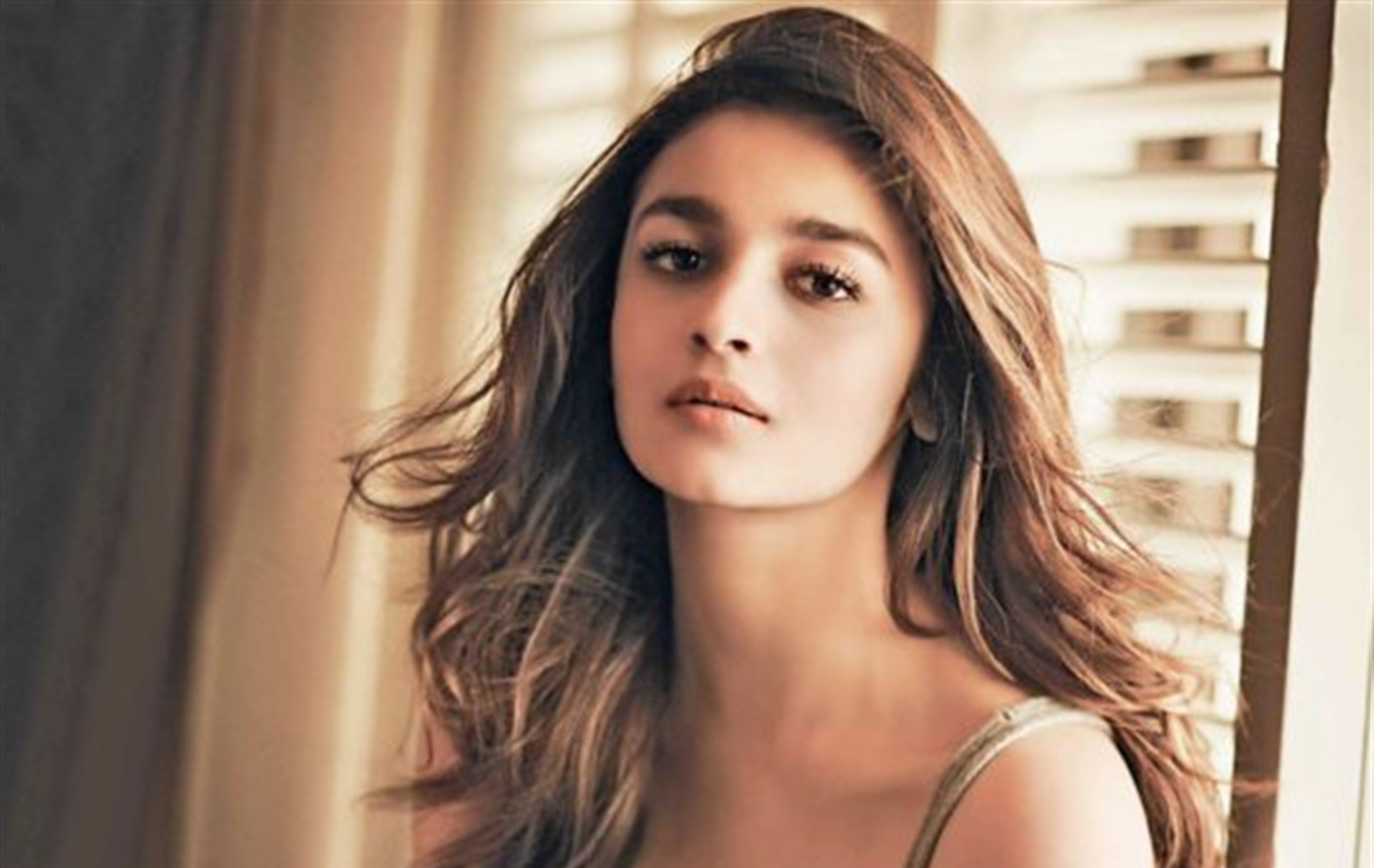 Alia Bhatt Looked Pretty In Pink, Not Once But Twice! - Masala.com