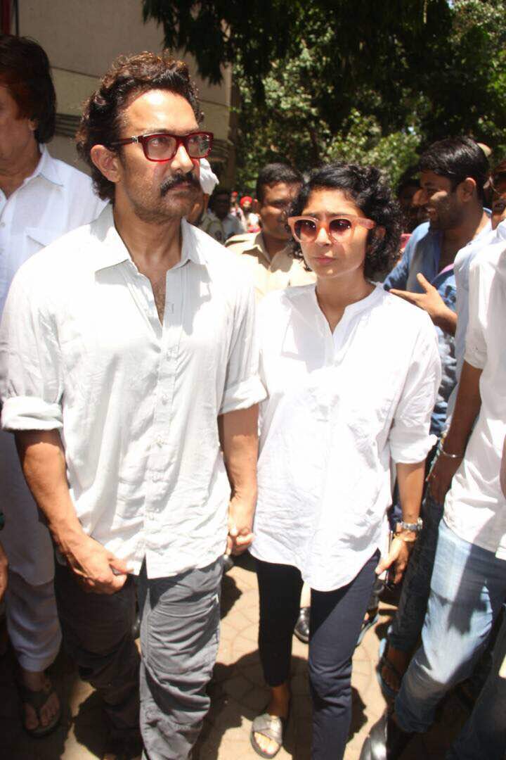 Star Spotting: Deepika Padukone Returns; Sonam Kapoor Leaves For Cannes ...