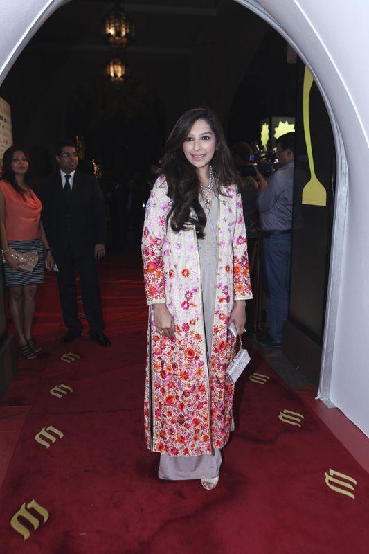 Masala! Awards 2013: Glam Guests on the Red Carpet - Masala.com