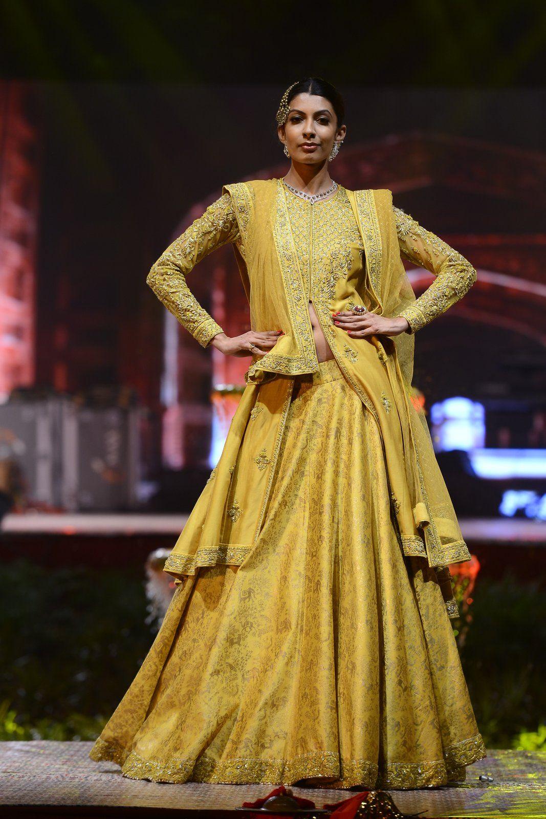 Anju Modi Luxury Festive 2017 Collection - Masala.com