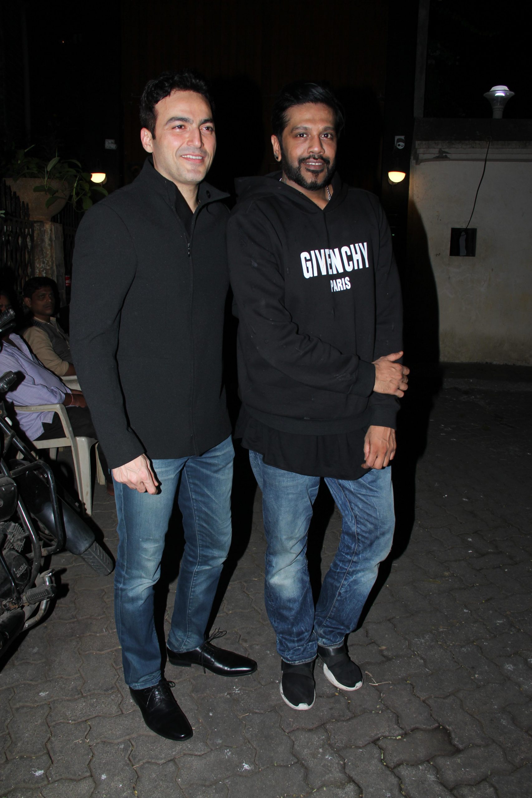 Salman Khan, Iulia Vantur and Bipasha Basu Snapped at Deanne Pandey's ...