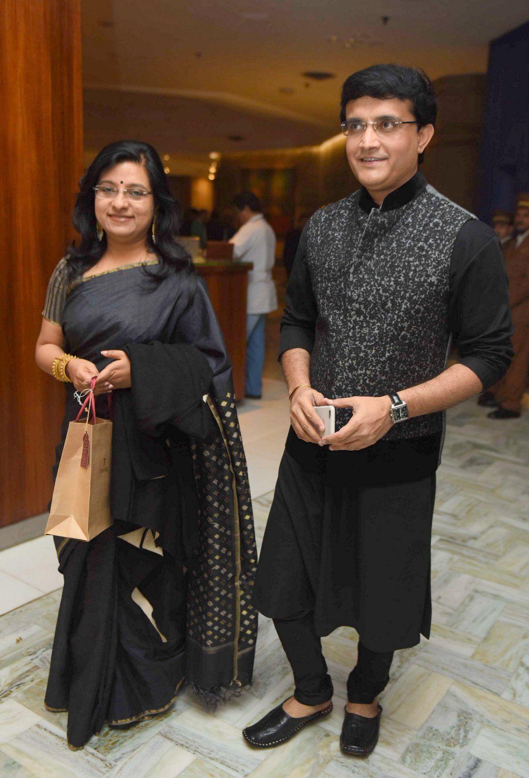 Yuvraj Singh and Hazel Keech's Wedding Reception was a Gala Affair ...