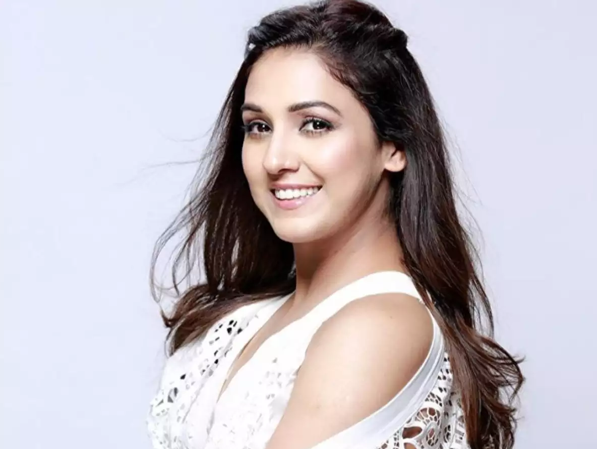 Neeti Mohan Speaks About Gender Discrimination in Bollywood - Masala.com