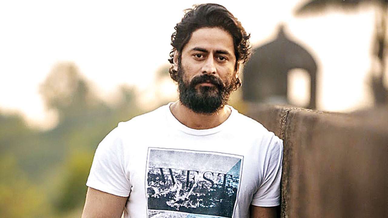 Uri: The Surgical Strike Actor, Mohit Raina Talks Marriage - Masala.com