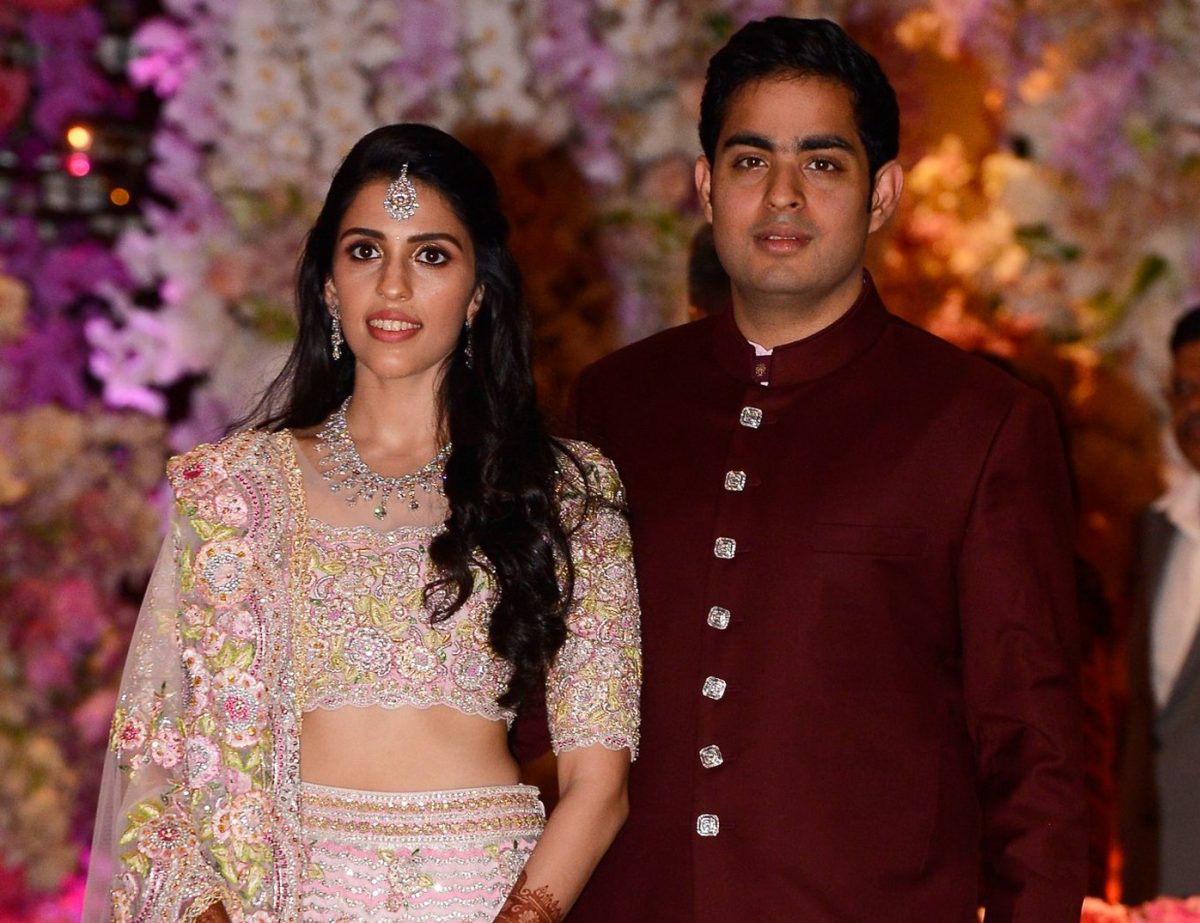 Akash Ambani's Wife Shloka Mehta is Giving Us Friendship Goals in a New ...