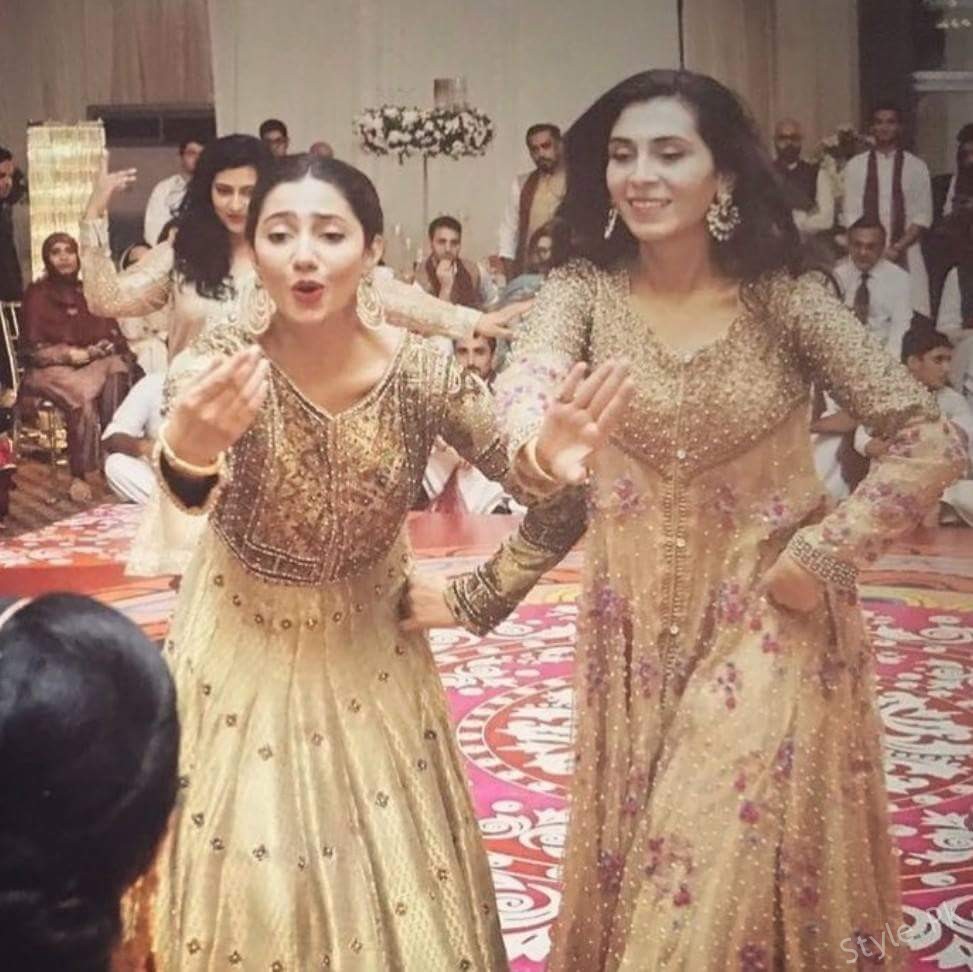 WATCH: Mahira Khan's Stunning Dance Moves Will Blow Your Mind - Masala.com