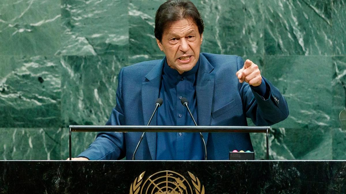Imran Khan’s Speech at the UN General Assembly: Mahira Khan, Mehwish ...