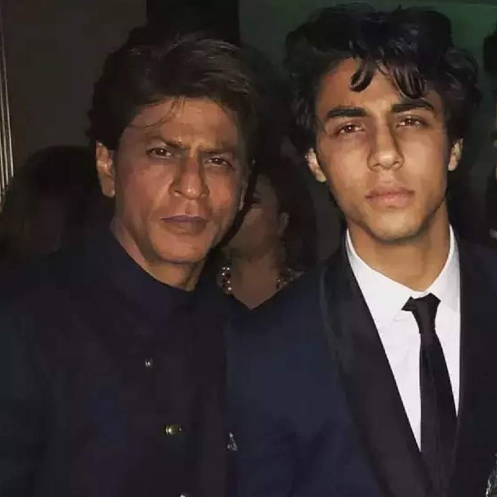 Shah Rukh Khan and Aryan Khan to Lend Voice for Lion King! CONFIRMED ...
