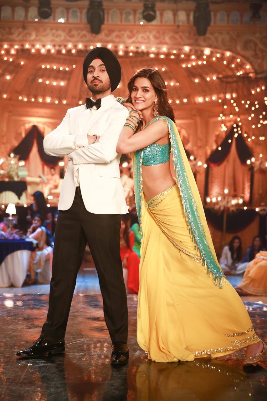 Diljit Dosanjh and Kriti Sanon’s Arjun Patiala Song Main Deewana Tera ...