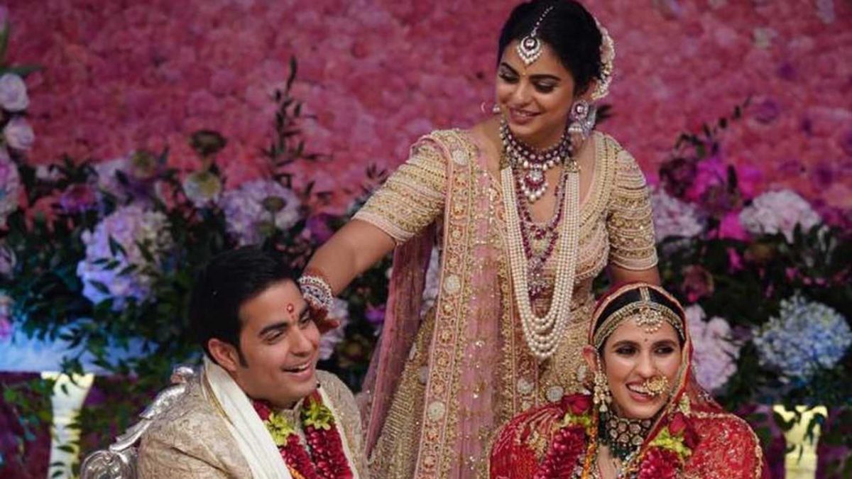Akash Ambani Changed His Wedding Dates; Isha Ambani Reveals - Masala Akash Ambani Changed His Wedding Dates; Isha Ambani Reveals - Masala