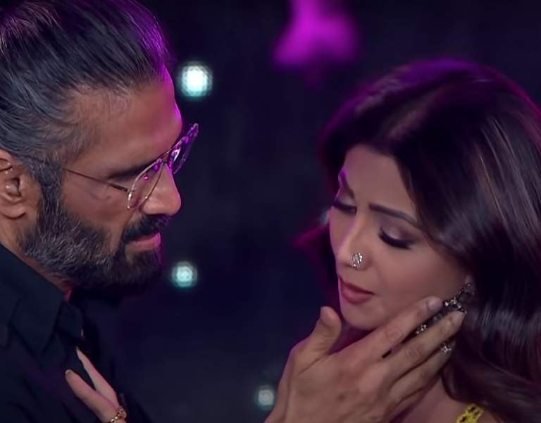 WATCH: Suneil Shetty, Shilpa Shetty recreate their Dhadkan romance - Masala.com