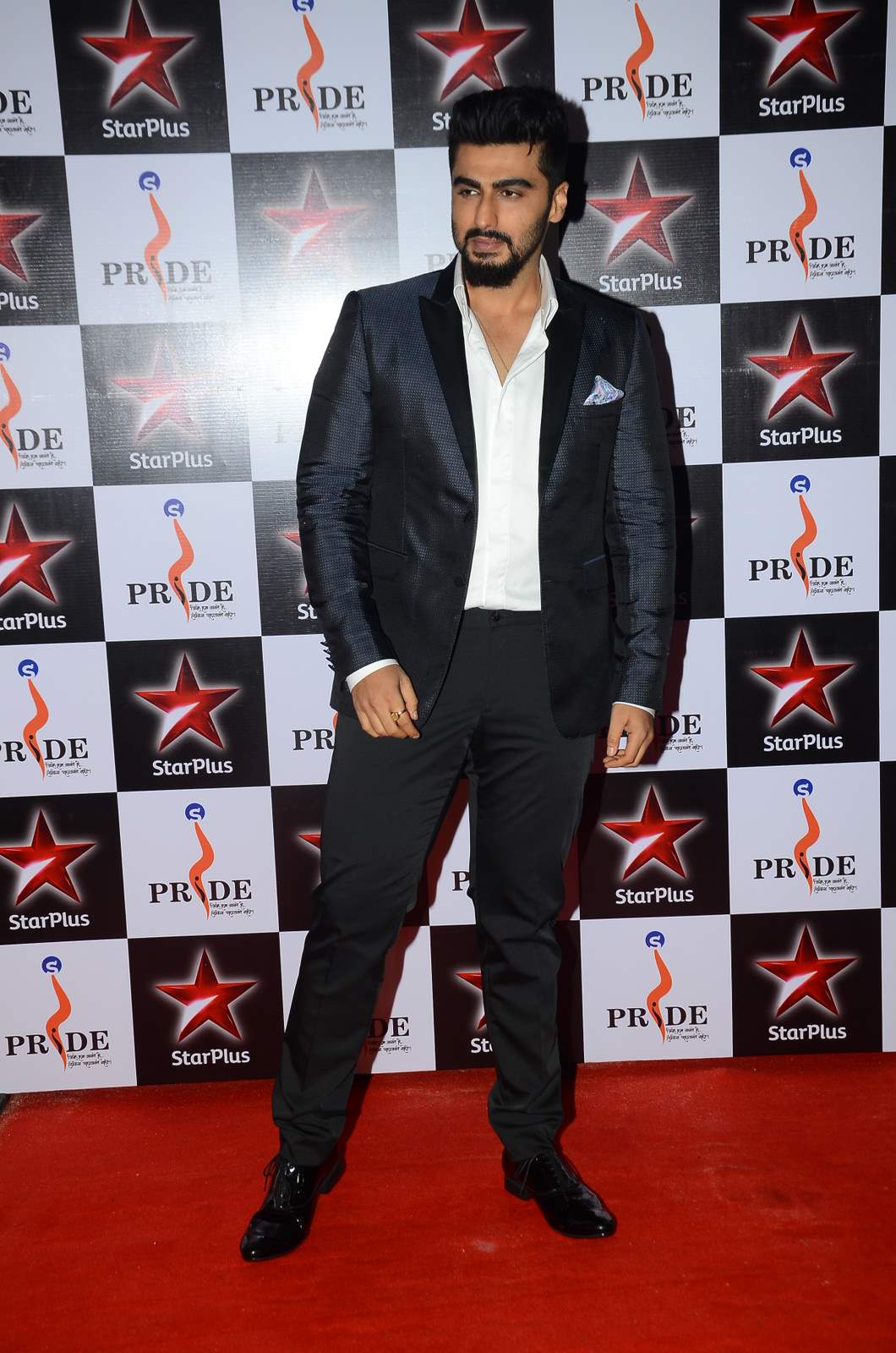 Arjun Kapoor, Aftab Shivdasani, Darshan Kumar Rock the Star Plus Pride ...