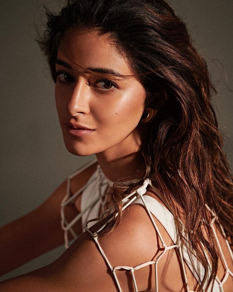 Ananya Panday trolls herself for her photoshoot