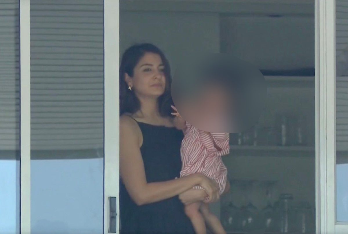 Vamika face revealed! Pics with Anushka Sharma go VIRAL