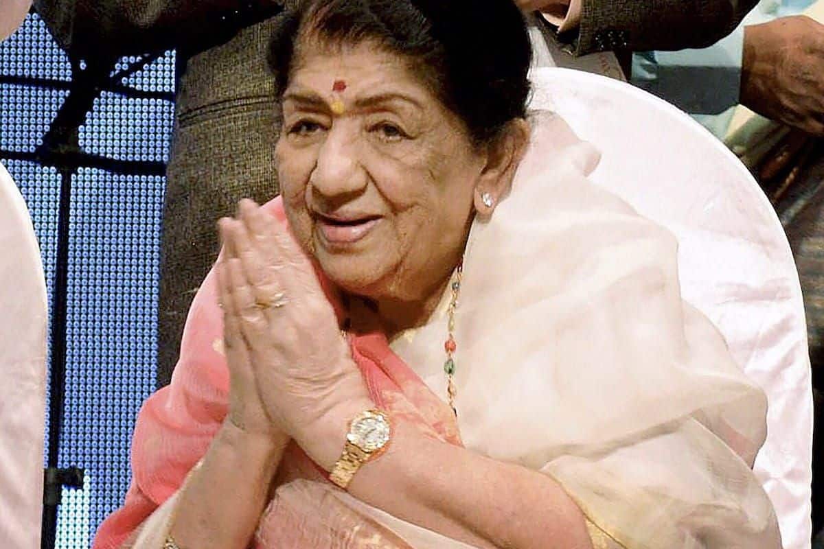 Lata Mangeshkar dead at 92